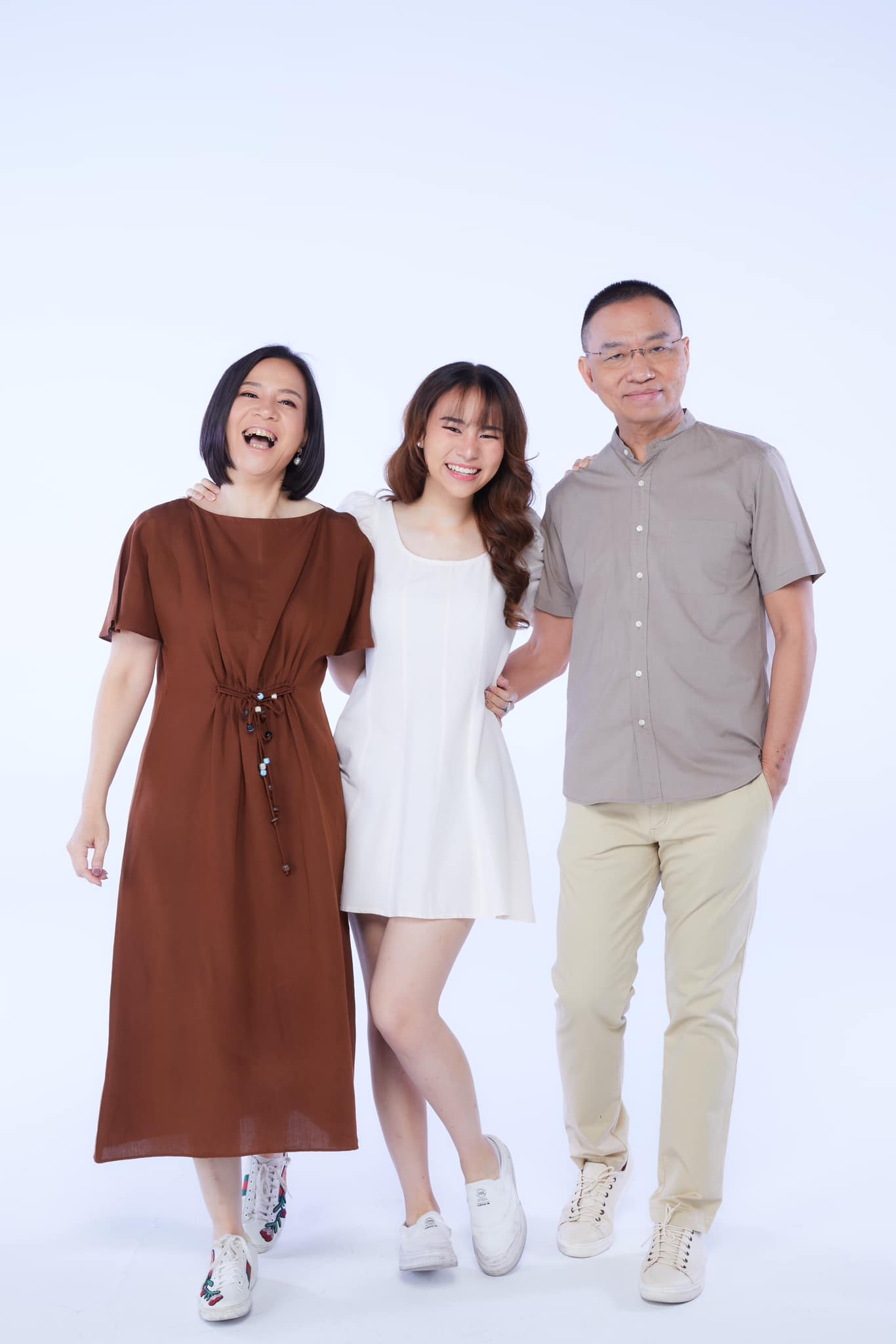 โปรโมชั่น ถ่ายภาพครอบครัว พฤศจิกายน 2565 - superpibphoto